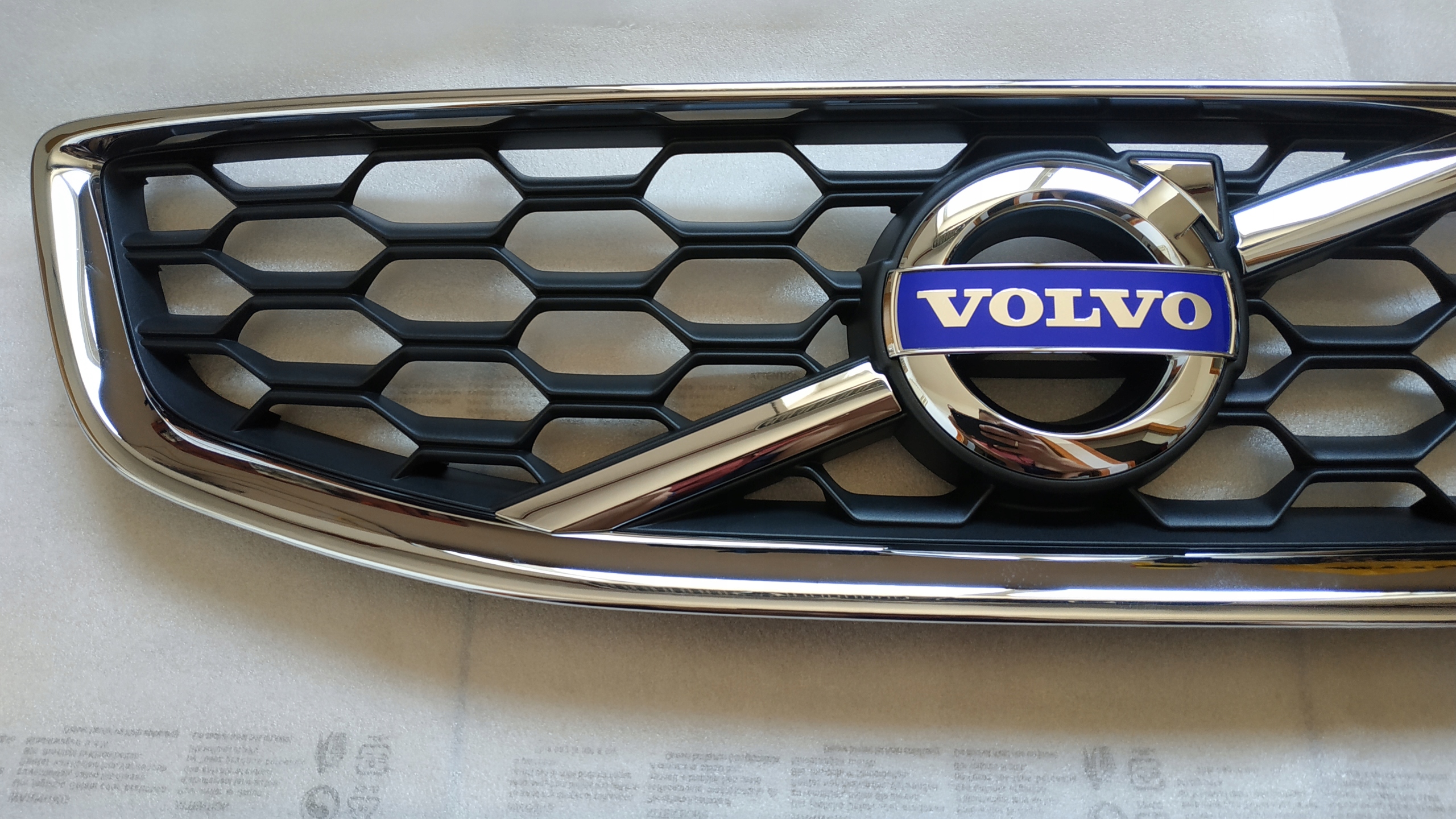 VOLVO C30 GRILL ATRAPA KRATKA W ZDERZAK LIFT 10-12 7359095994 - Allegro.pl