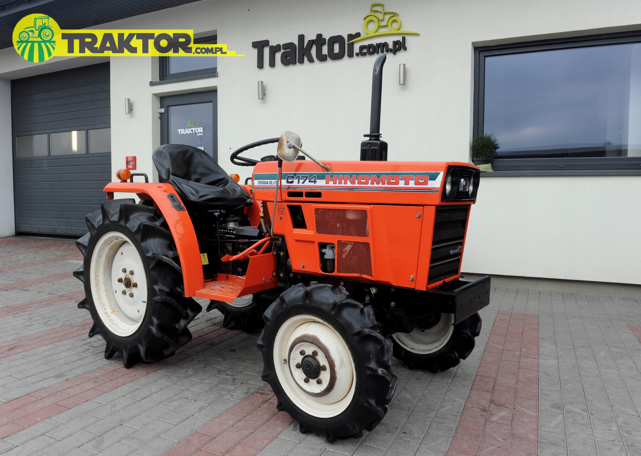 Japoński ciągnik HINOMOTO C174 4x4 17KM Rzeszow - 7606413864 - oficjalne archiwum allegro