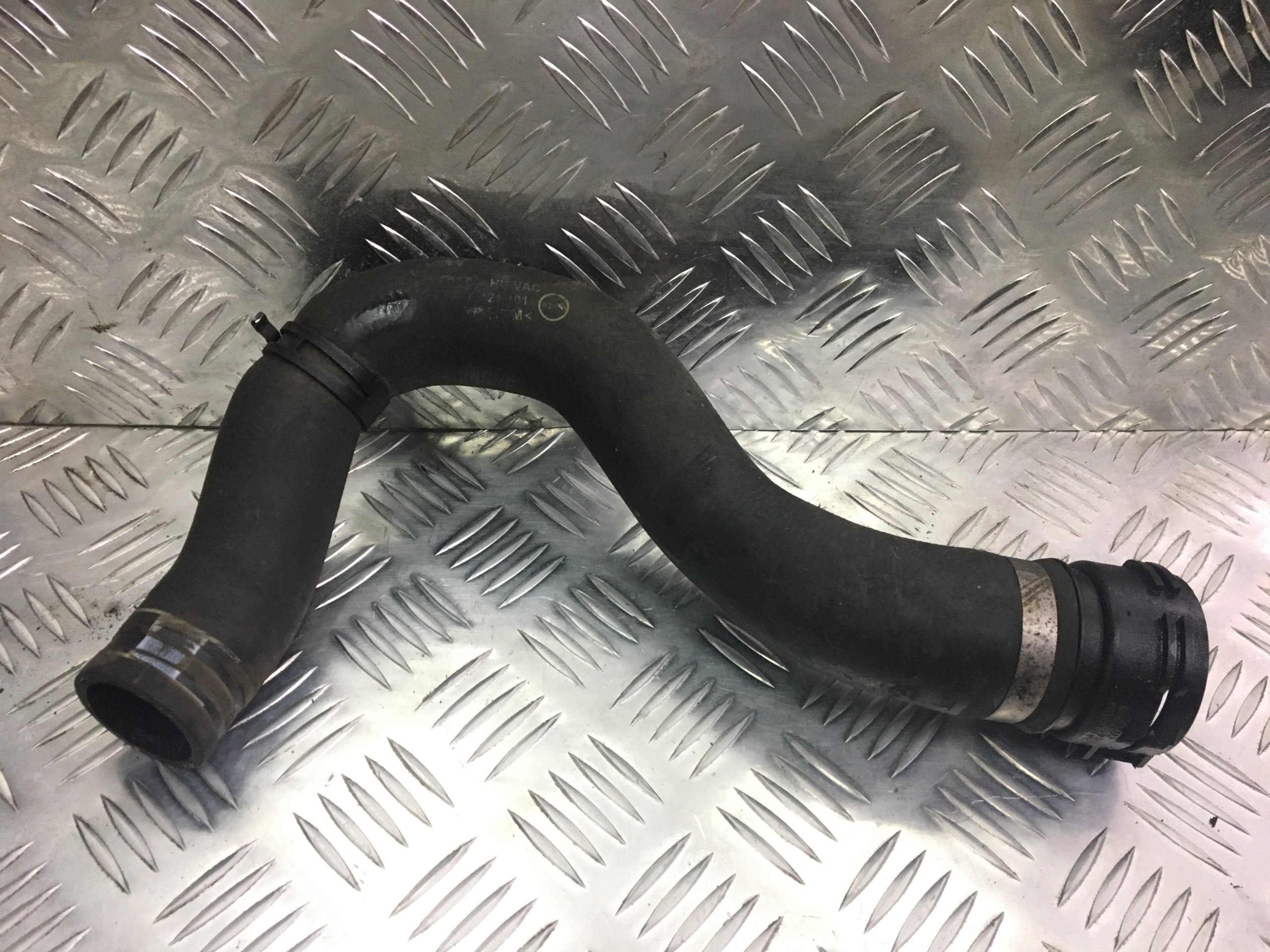 AUDI A6 C6 3.0 TDI RURA WĄŻ WODY 4F0121101 - 7224167548 - oficjalne ...