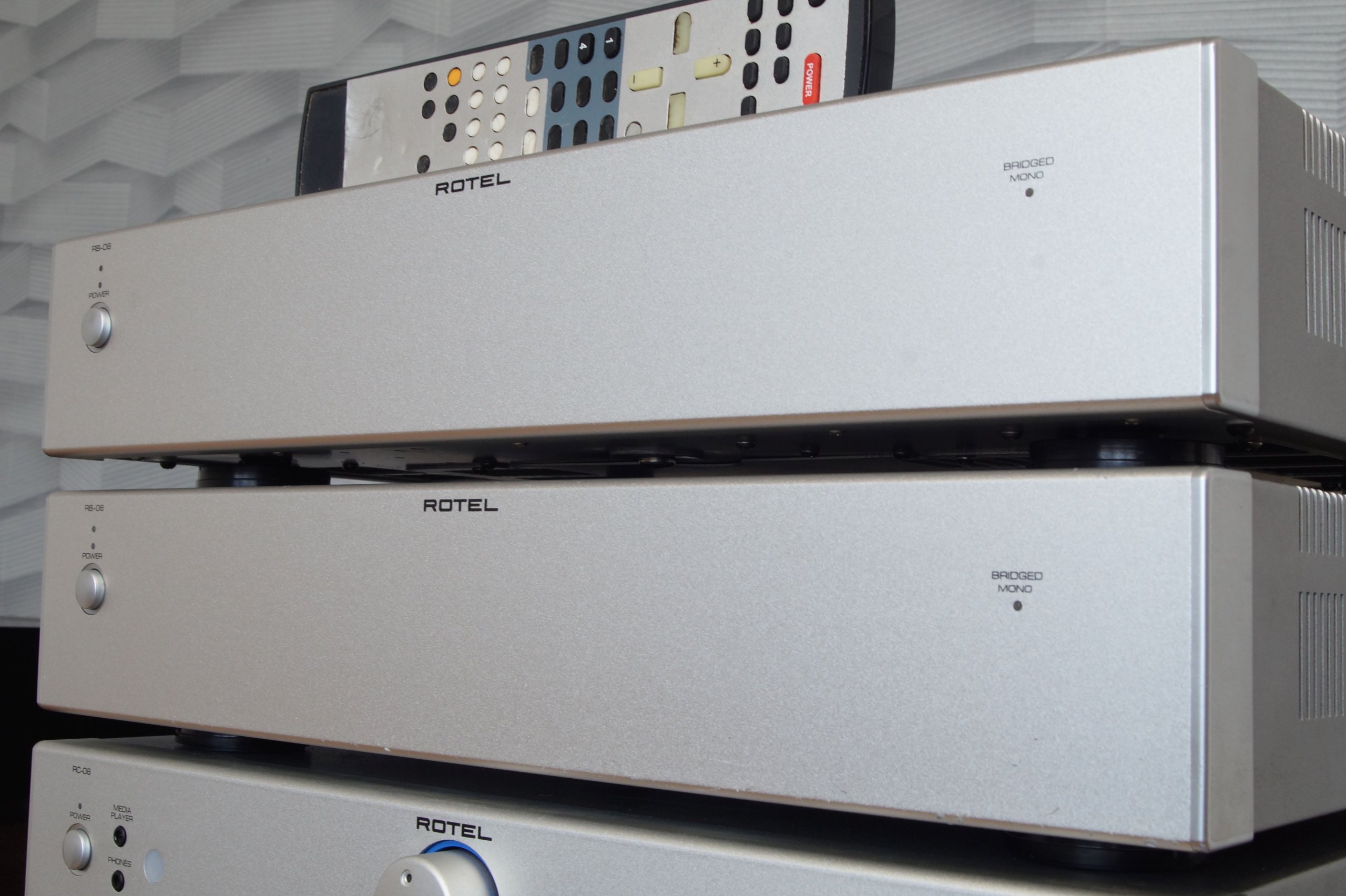 Wzmacniacz Rotel RC-06 2x RB-06 + Pilot Mono Bloki - 7226668947 ...