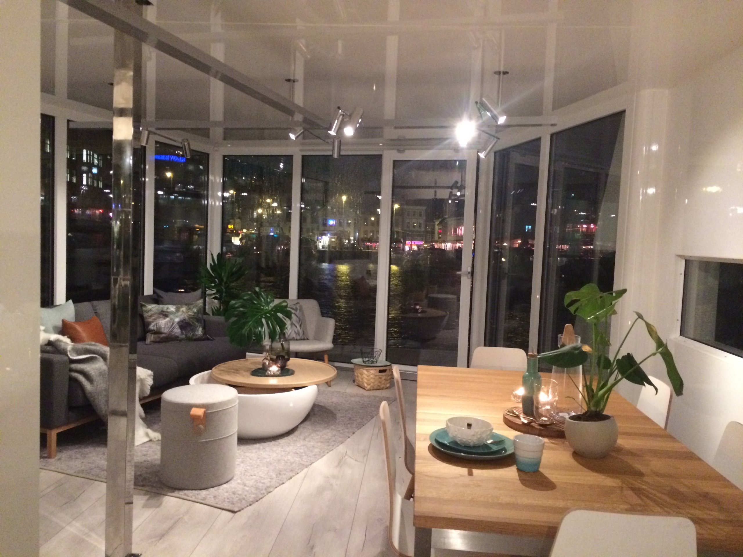 FLOHOME Colberg 50 - Luksusowy Houseboat morski - 7226311386 ...