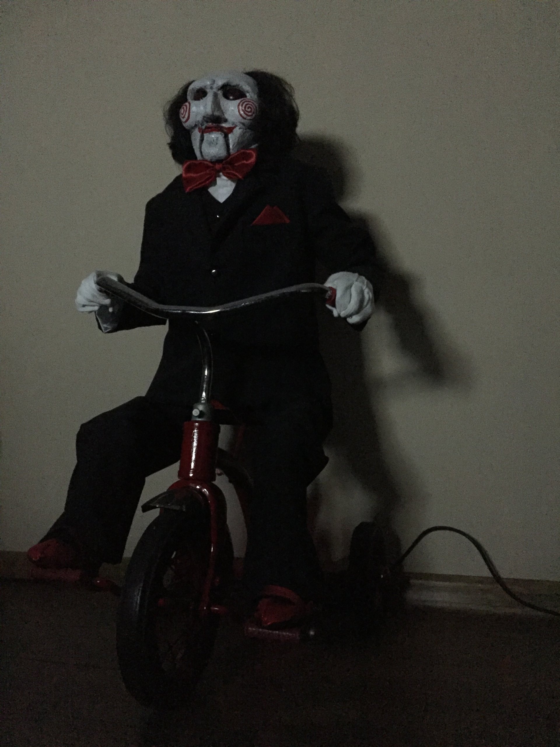 JIGSAW LALKA BILLY PIŁA SAW HORROR - 7471635529 - oficjalne archiwum ...