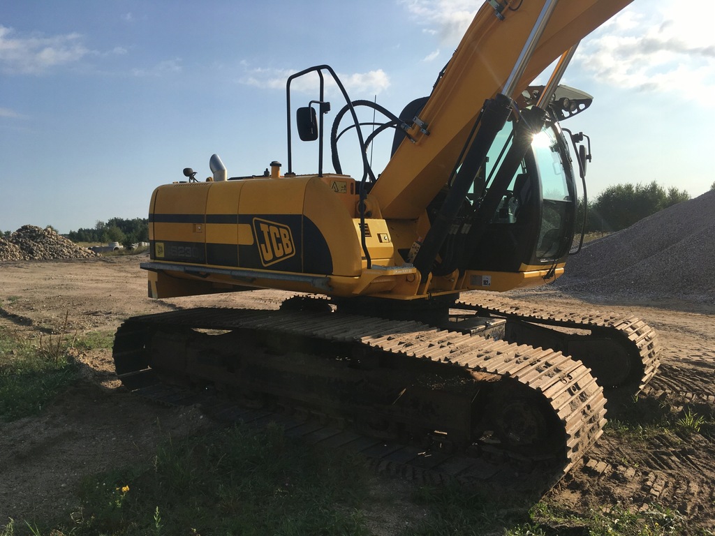 JCB 220 Long Reach 18m - 7518174900 - oficjalne archiwum Allegro