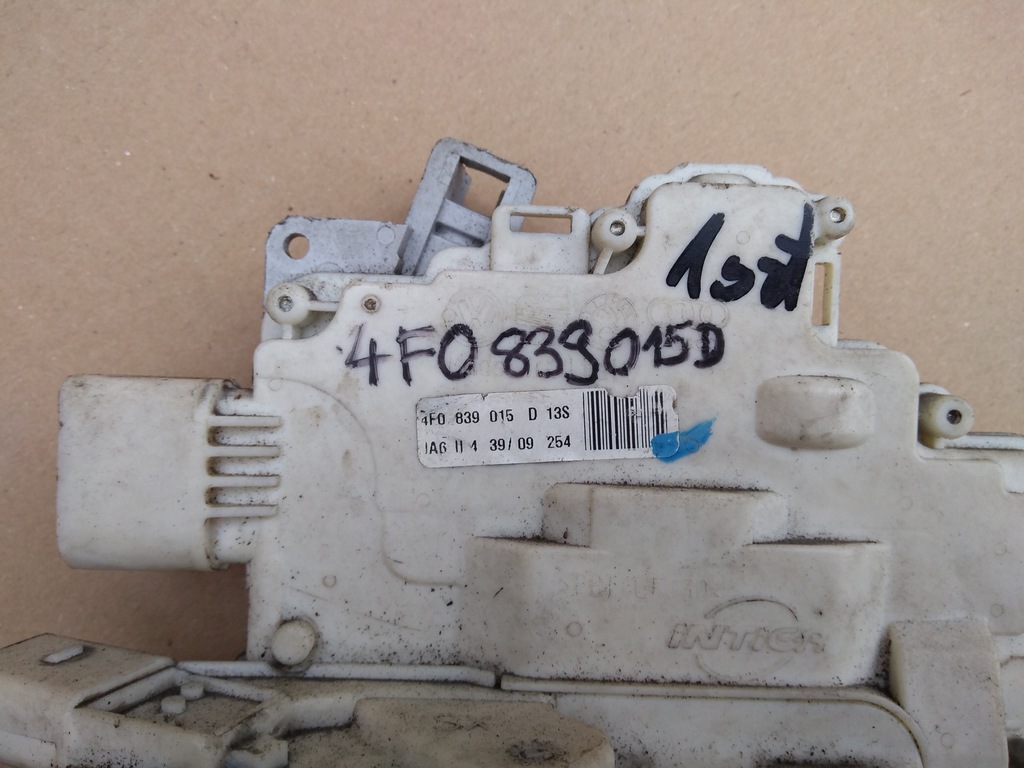 ZAMEK DRZWI LEWY TYŁ 4F0 839 015D AUDI A6 C6 - 7227739833 - oficjalne archiwum Allegro