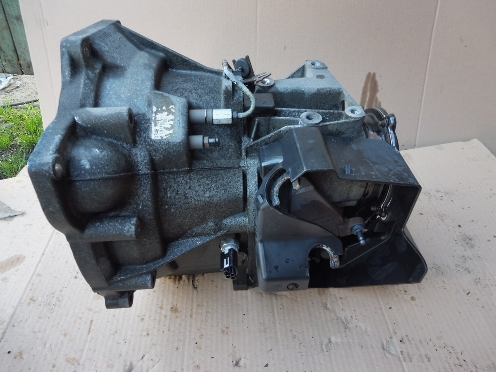 SKRZYNIA BIEGÓW FOCUS MK1 1.6 ZETEC 98WT-7F096-AB - 7320129636 - oficjalne archiwum Allegro