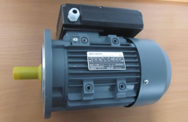 SILNIK ELEKTRYCZNY 230V 0,55 kW 1400obr/min B5 - 7097788226 - oficjalne archiwum Allegro