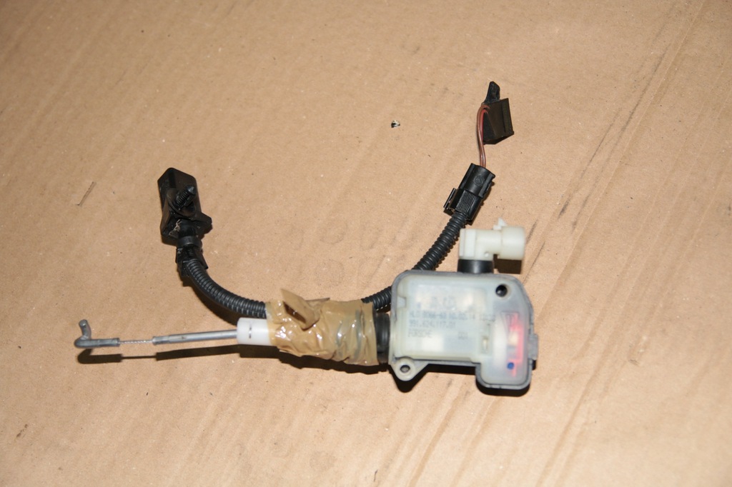 Porsche 911 991 siłownik klapy tył 99162411701 - 6693531908 - oficjalne ...