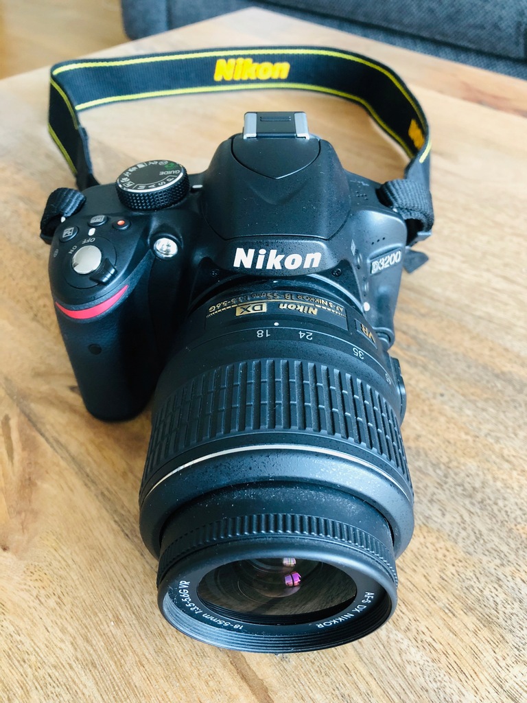 Aparat Nikon D3200 18-55 VR Kit, przebieg 924 ! - 7667688611 ...