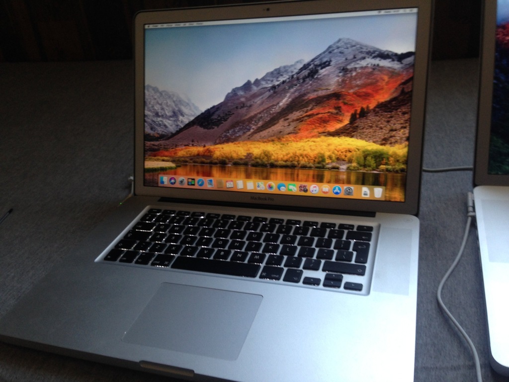 Macbook PRO A1286 i7-620M 2010r - 7268729595 - oficjalne archiwum Allegro